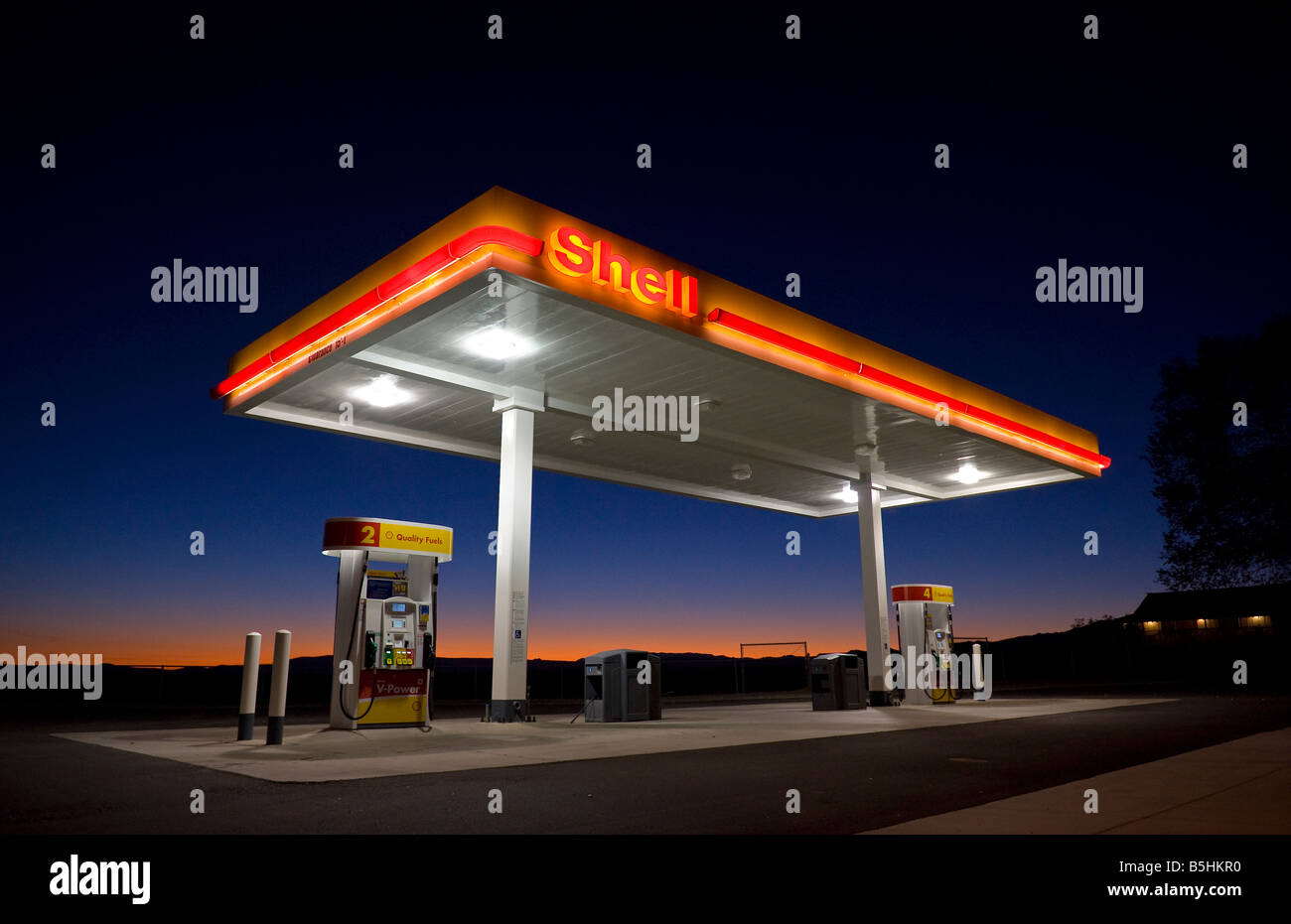 Shell Station Stockfotos und -bilder Kaufen - Alamy