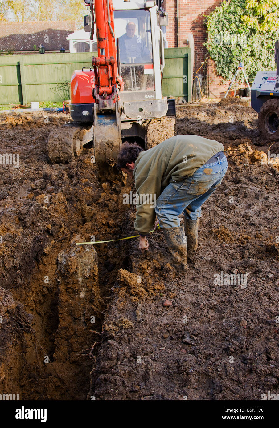 Um einen haufen -Fotos und -Bildmaterial in hoher Auflösung – Alamy