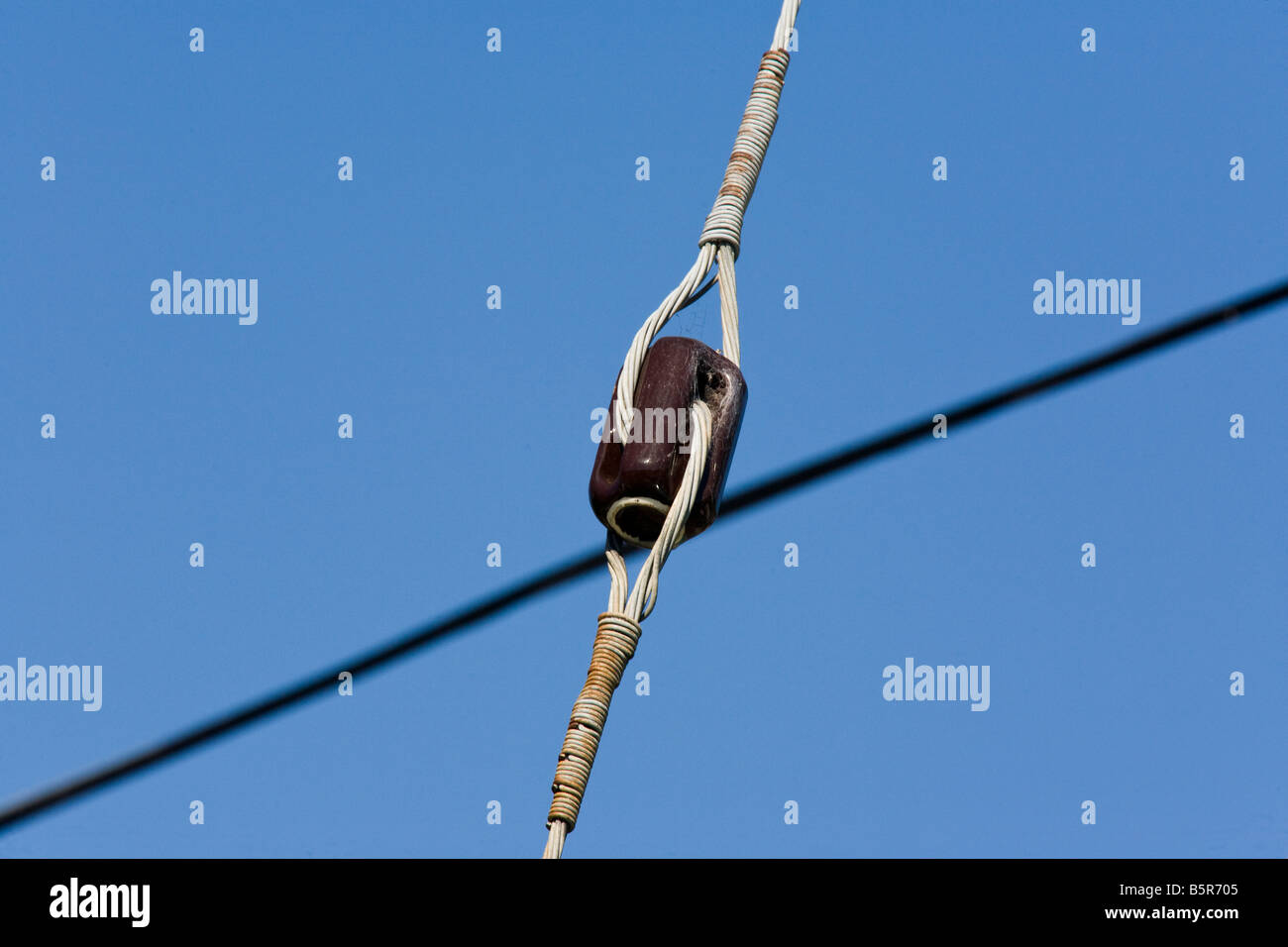Electrical insulator -Fotos und -Bildmaterial in hoher Auflösung – Alamy
