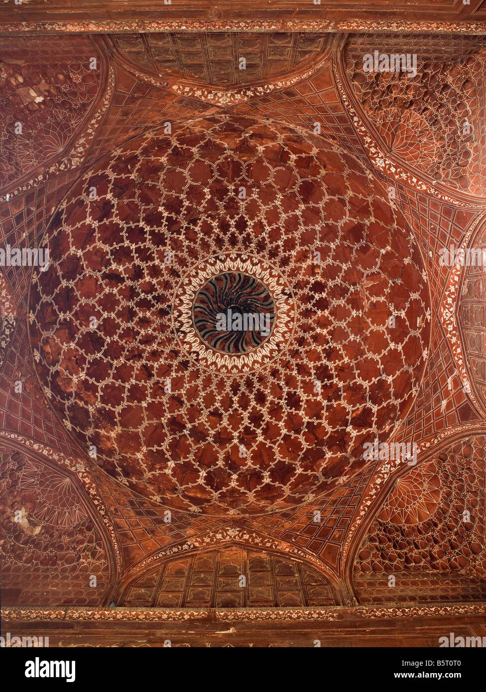 Decke der taj mahal moschee -Fotos und -Bildmaterial in hoher Auflösung ...