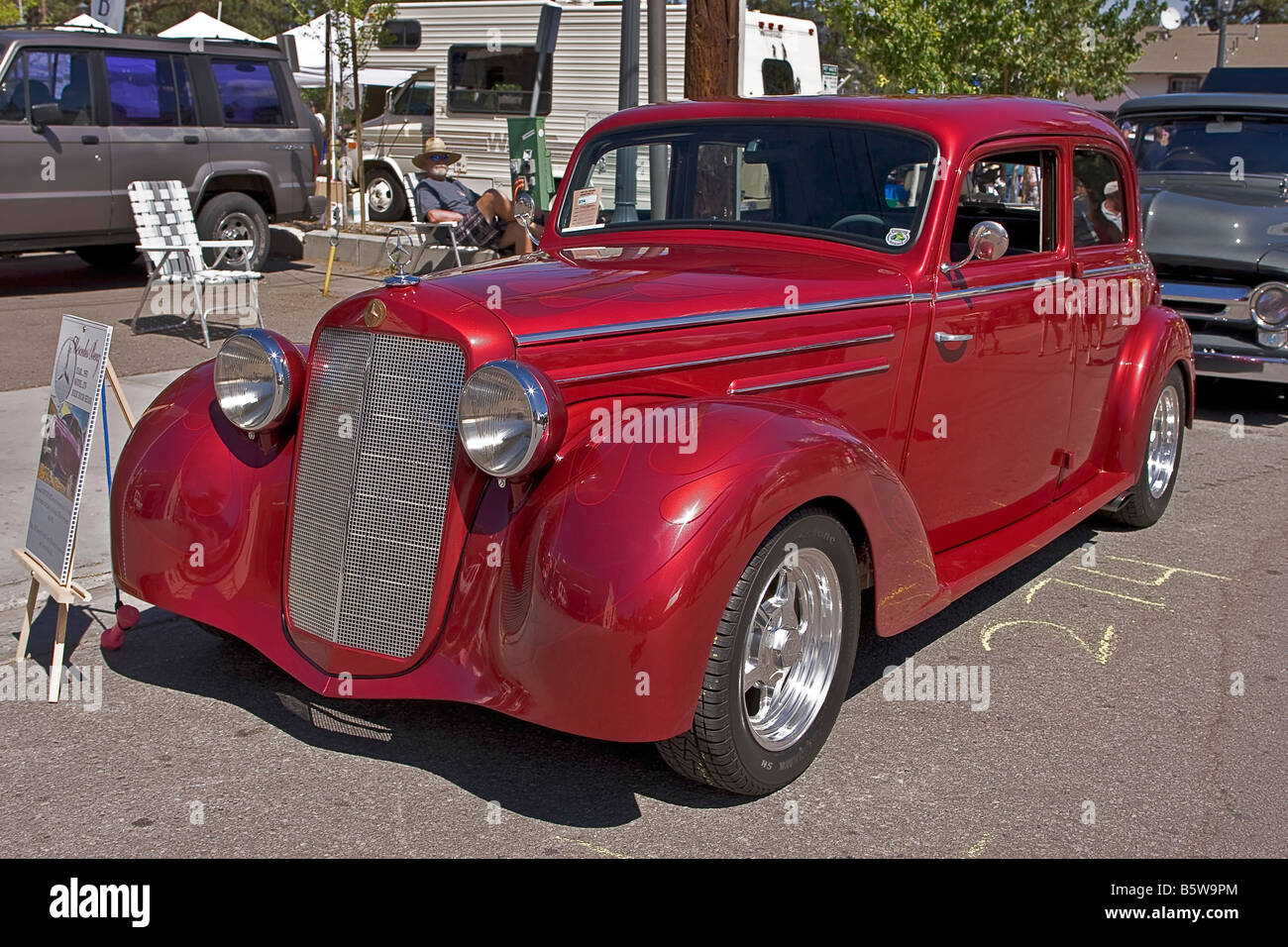 Chrome paint mercedes -Fotos und -Bildmaterial in hoher Auflösung – Alamy
