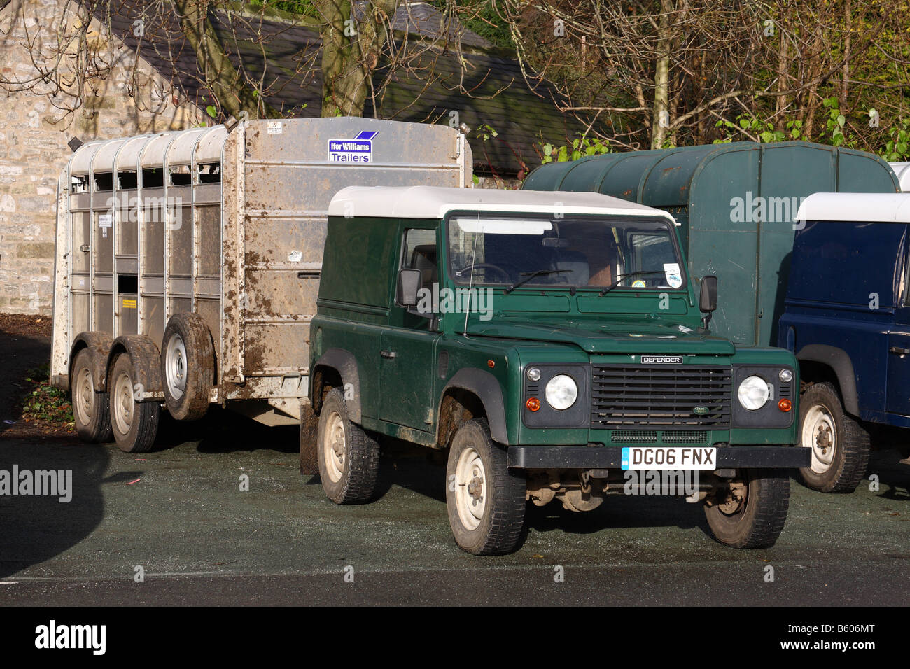 Landrover farm -Fotos und -Bildmaterial in hoher Auflösung – Alamy