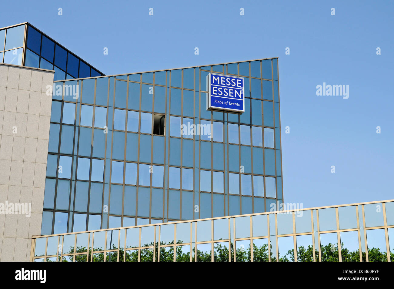 Schriftzug, Logo Messe Essen Ort des Events, faire Gebäude, Messehalle ...