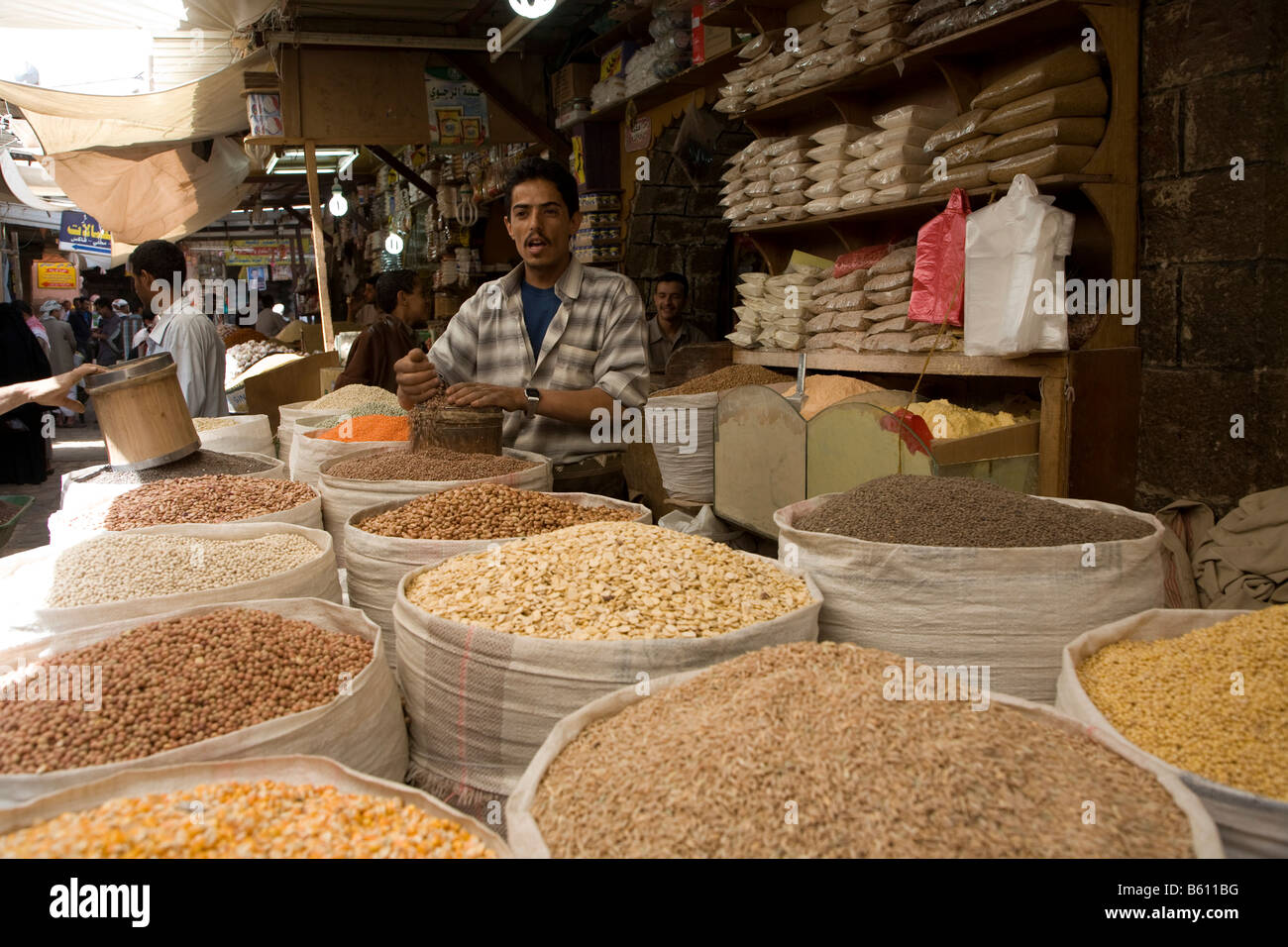 Yemen Market Souk Stockfotos und -bilder Kaufen - Alamy