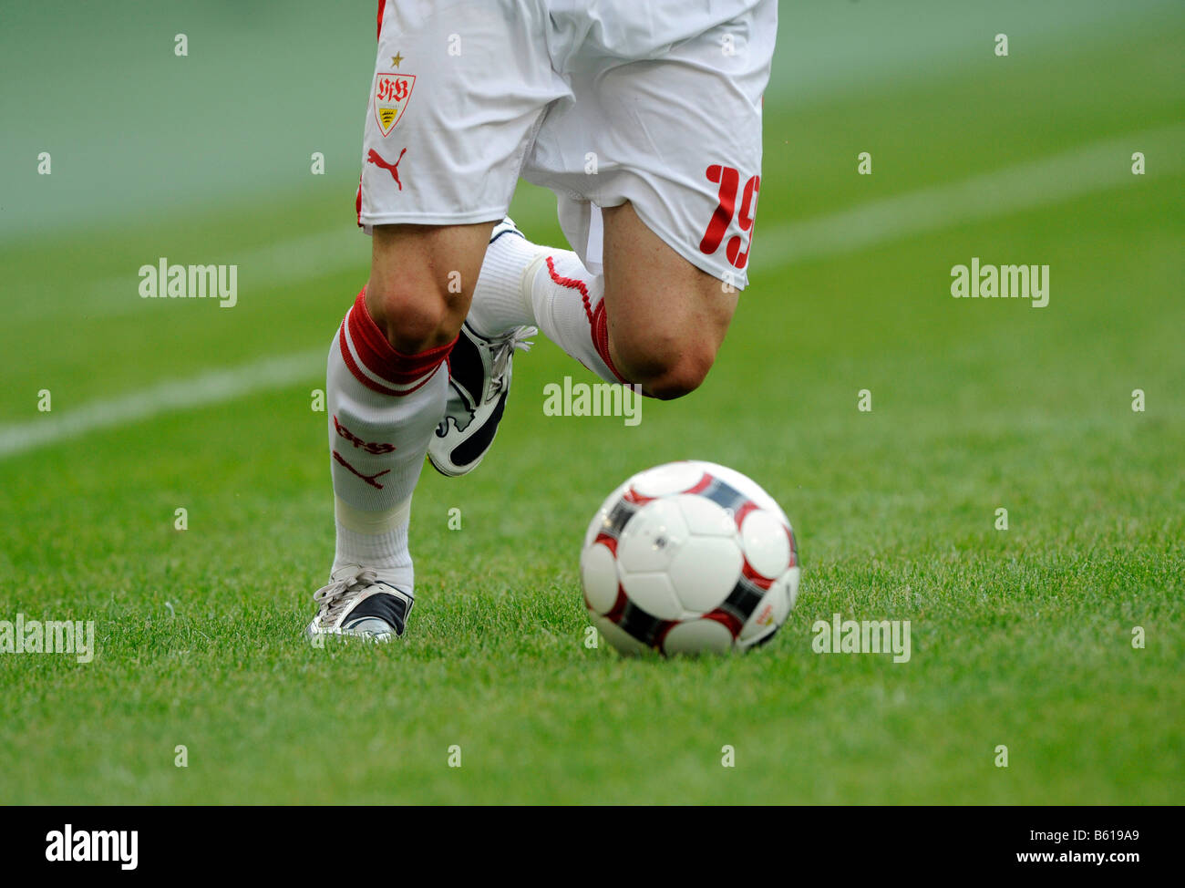 Fu baller Beine Fotos Und Bildmaterial In Hoher Aufl sung Alamy Fu baller Beine Fotos Und Bildmaterial In Hoher Aufl sung Alamy