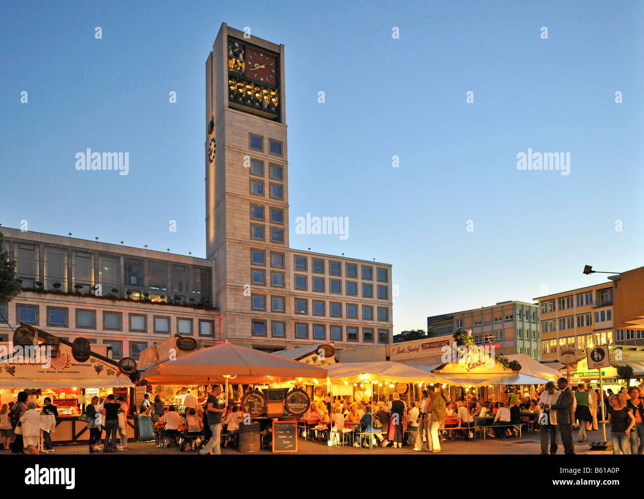 Stuttgarter rathaus -Fotos und -Bildmaterial in hoher Auflösung – Alamy
