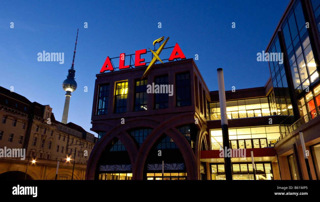 Fernsehturm bei -Fotos und -Bildmaterial in hoher Auflösung – Alamy