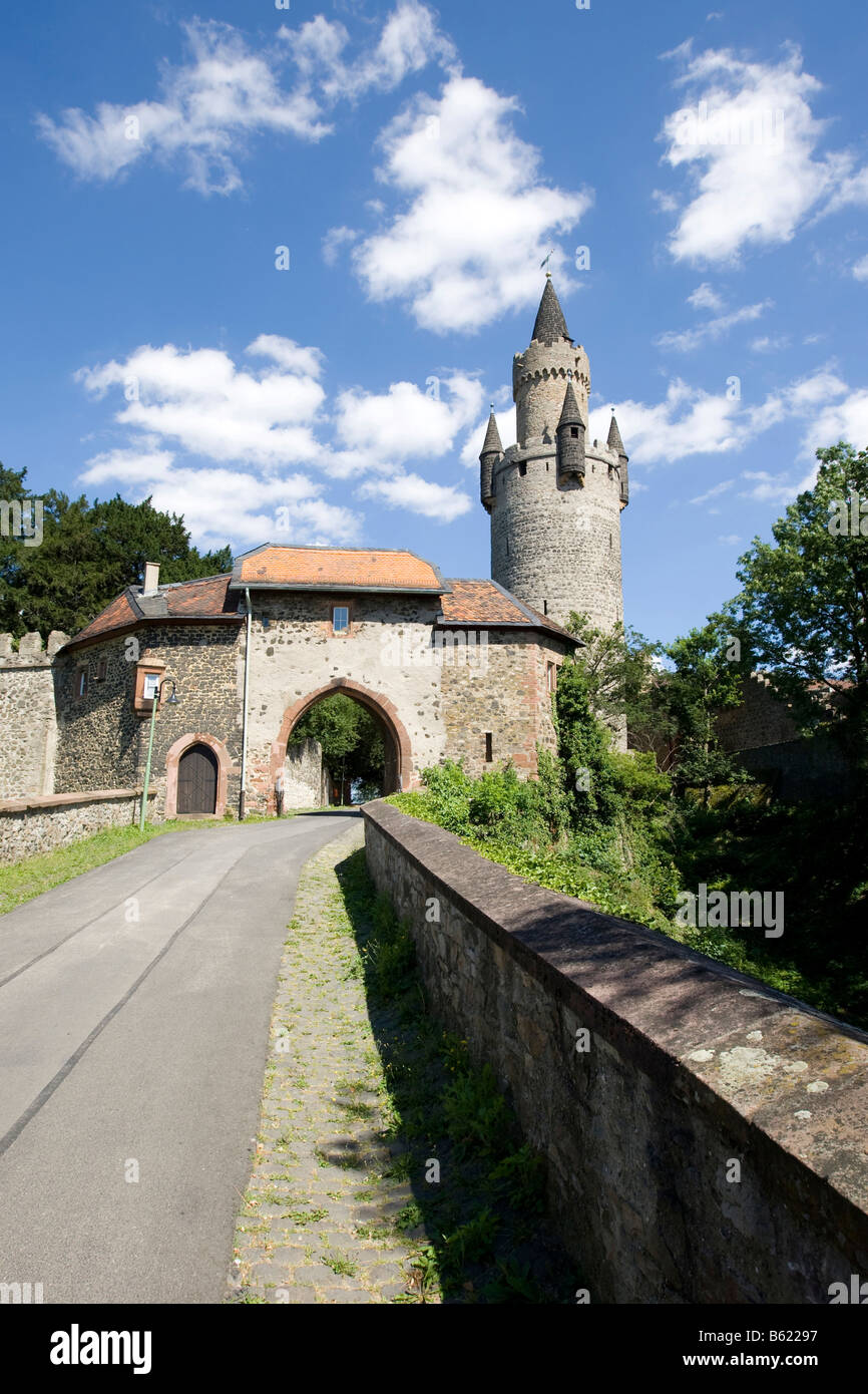 Adolfsturm Turm und die Stadtmauer von der Burg Friedberg, Wetterau ...
