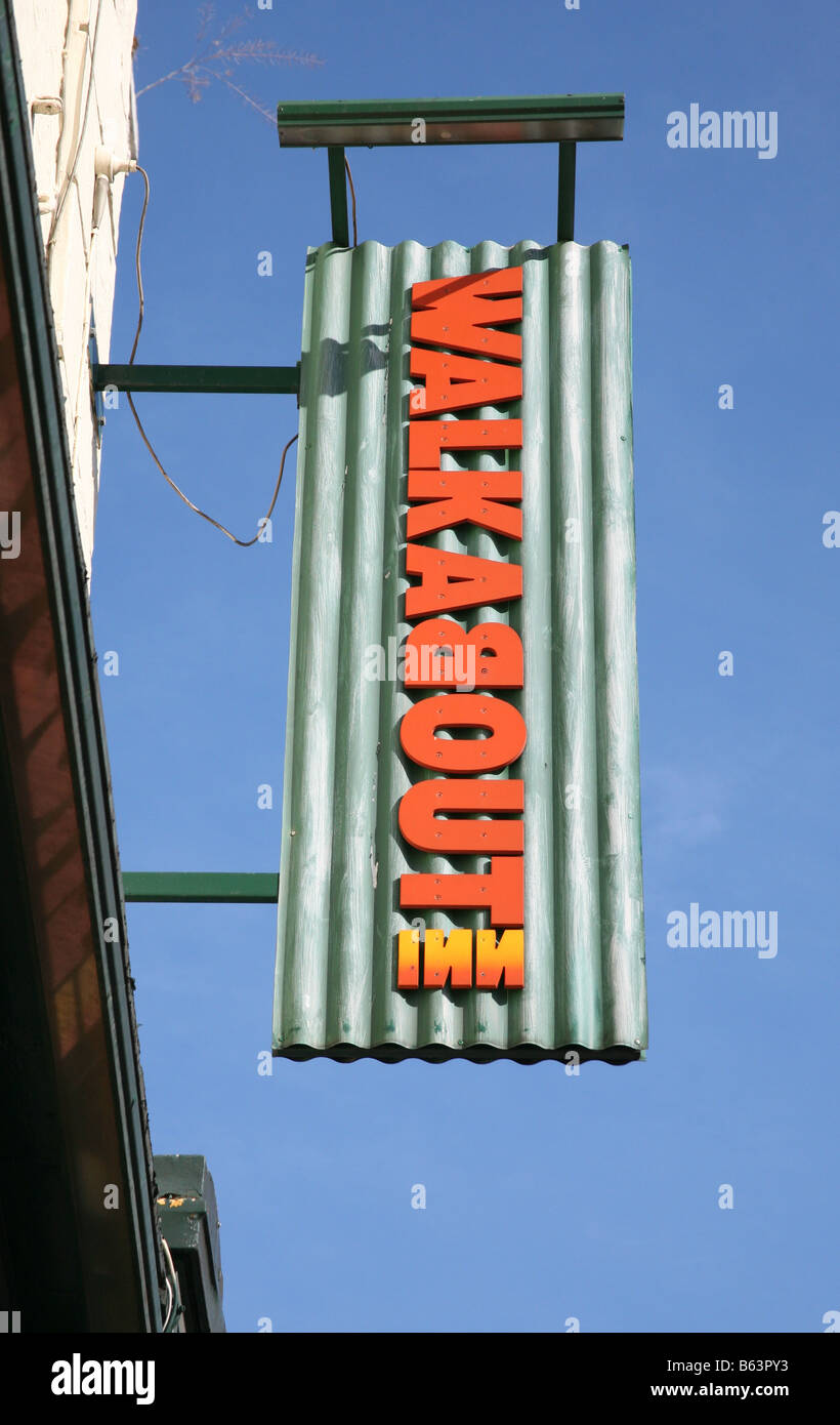 Walkabout pub zeichen bar zeichen -Fotos und -Bildmaterial in hoher ...