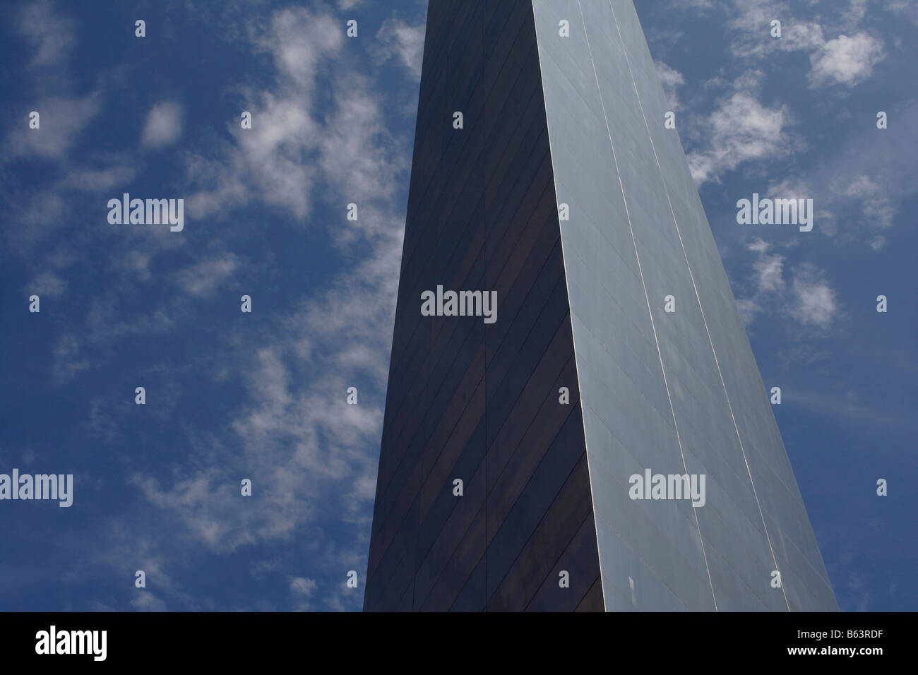 Inverted arch -Fotos und -Bildmaterial in hoher Auflösung – Alamy