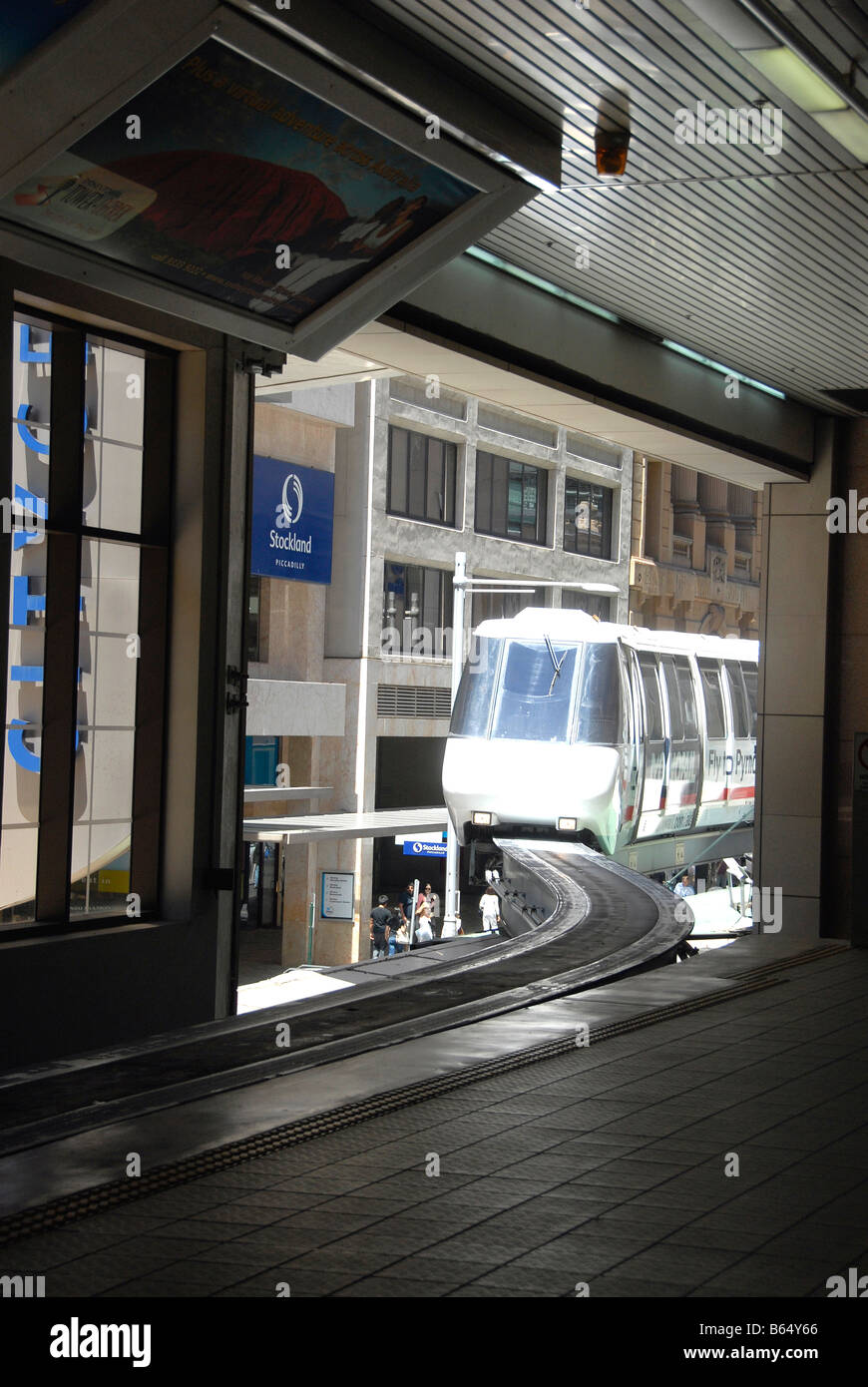 Metro monorail -Fotos und -Bildmaterial in hoher Auflösung – Alamy