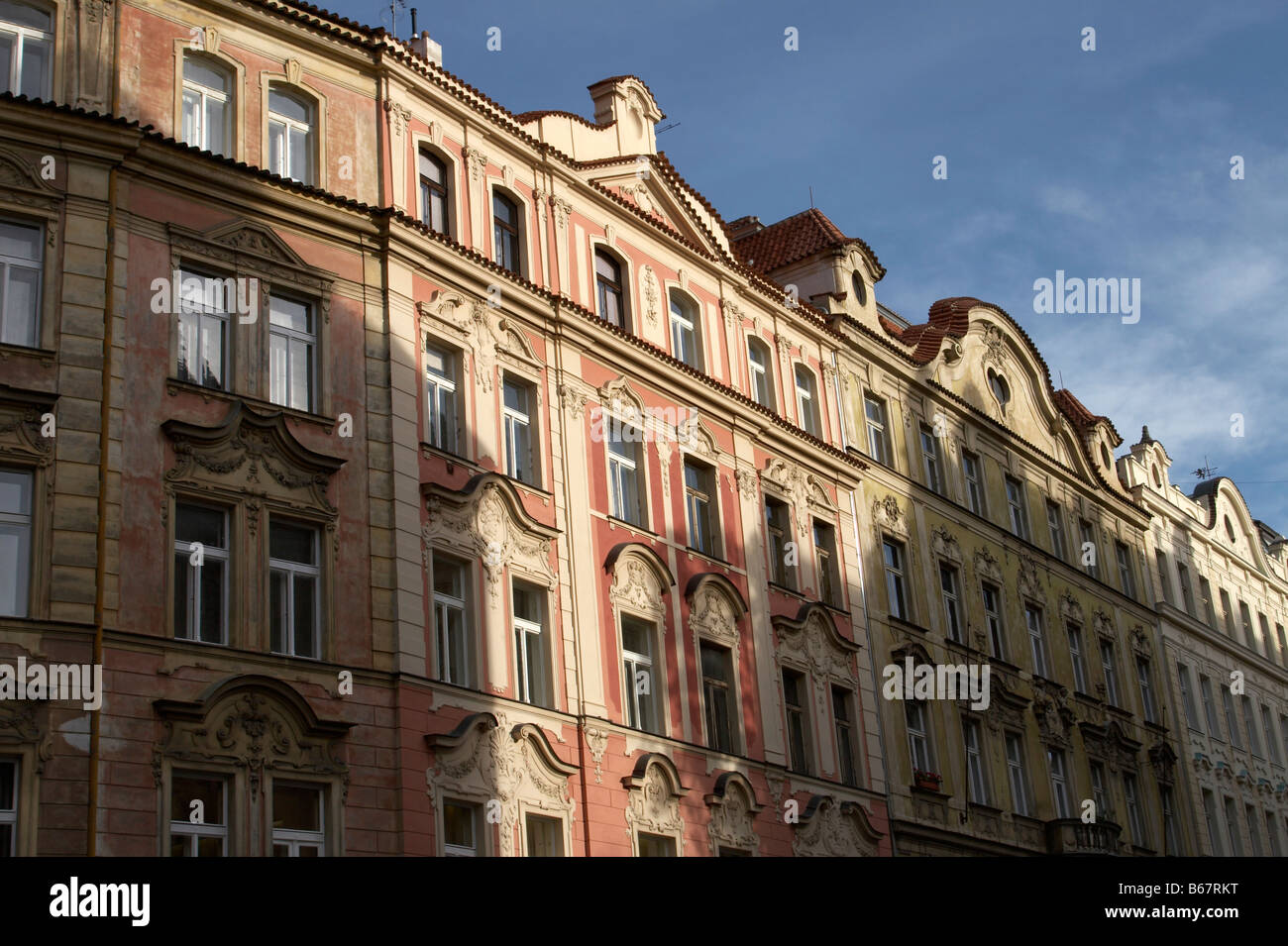 Barocke fassaden -Fotos und -Bildmaterial in hoher Auflösung – Alamy