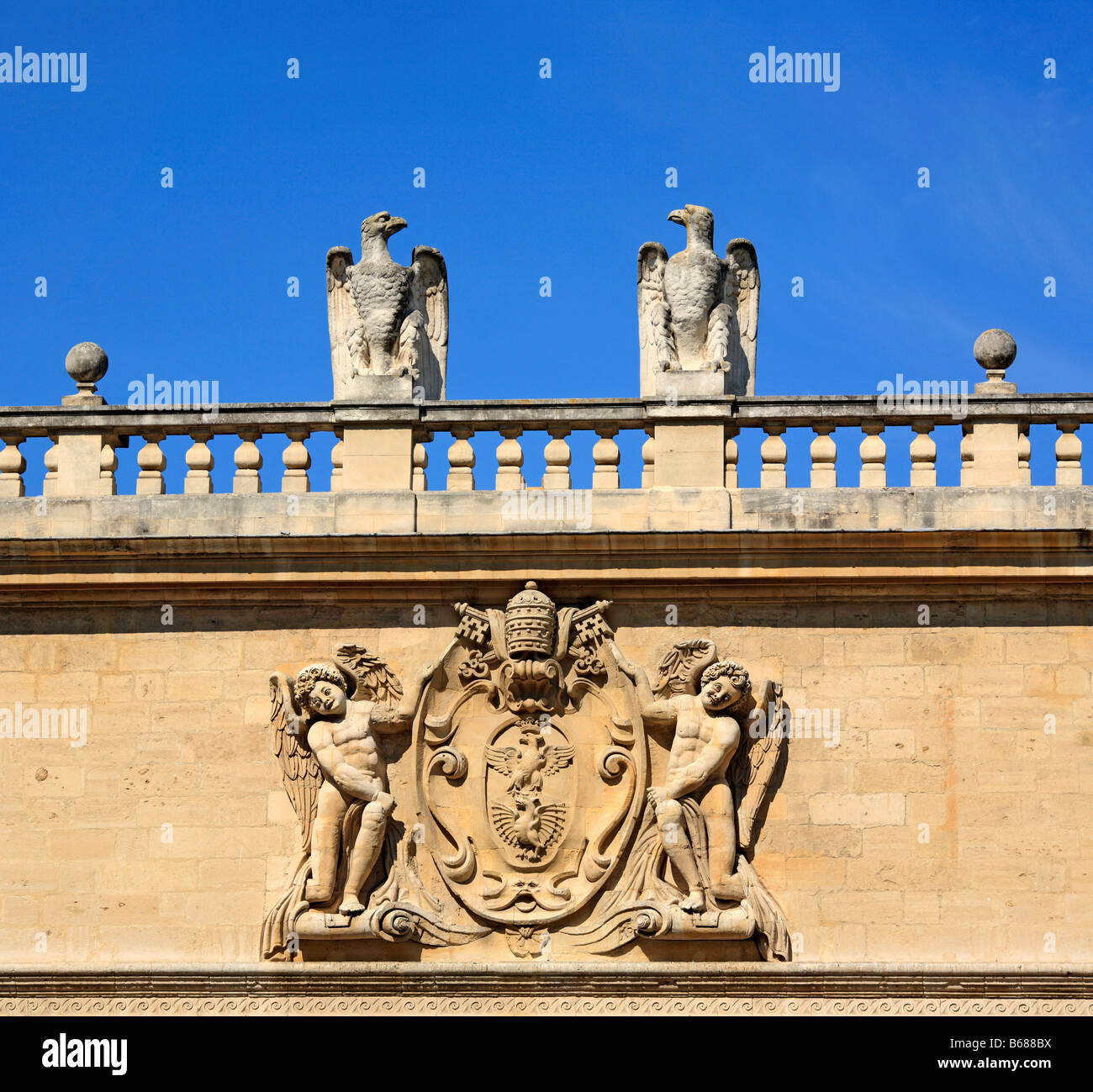 Hotel des monnaies avignon -Fotos und -Bildmaterial in hoher Auflösung ...