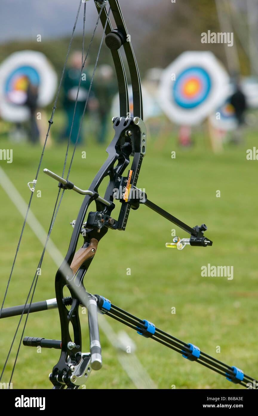 Archery bow -Fotos und -Bildmaterial in hoher Auflösung – Alamy