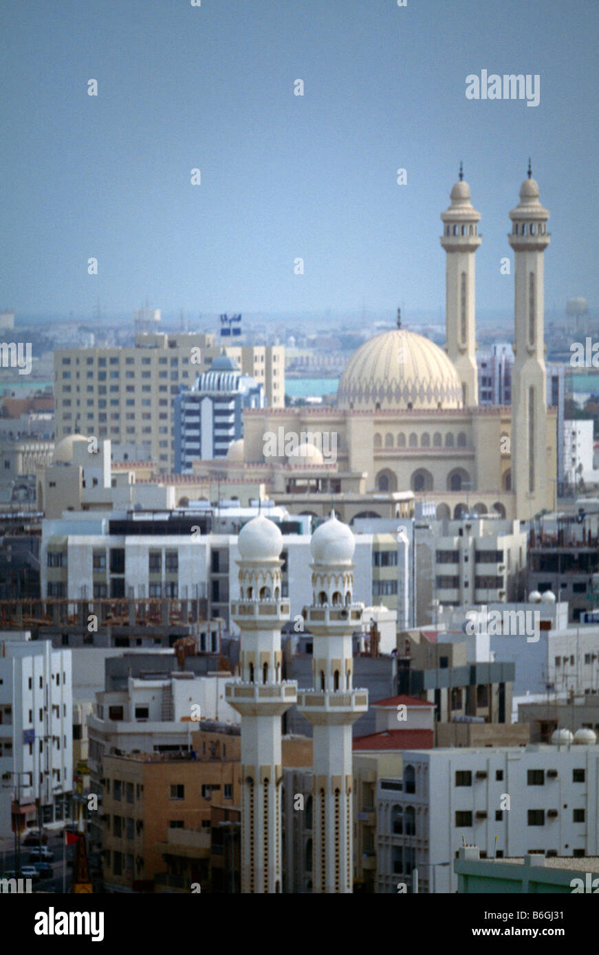 Bahrain minarets mosque -Fotos und -Bildmaterial in hoher Auflösung – Alamy