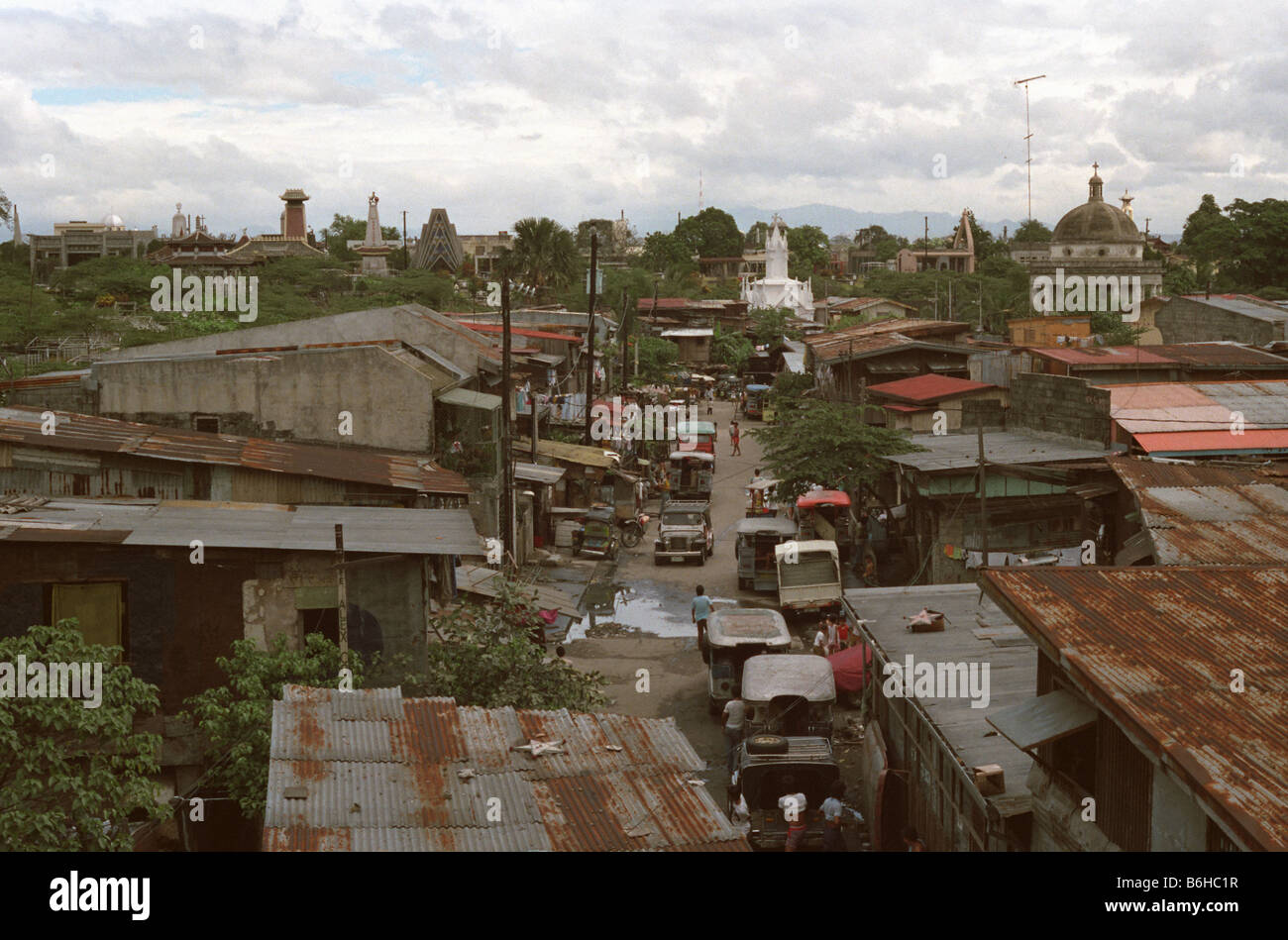 Slum housing manila philippines -Fotos und -Bildmaterial in hoher Auflösung – Alamy