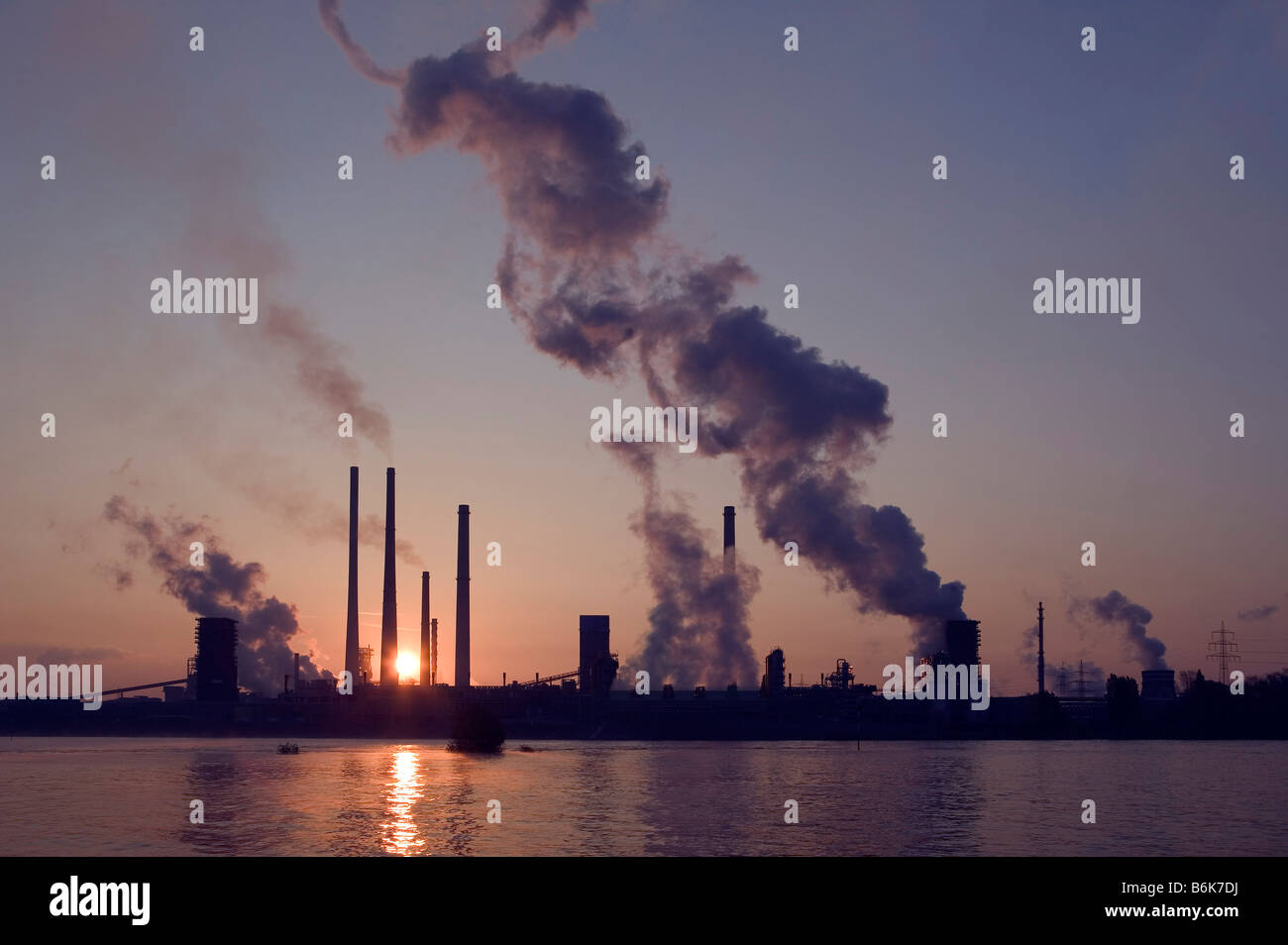Smog germany thyssen -Fotos und -Bildmaterial in hoher Auflösung – Alamy