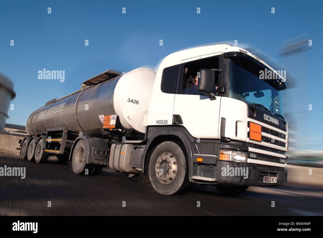 Bitumen asphalt Stockfotos und -bilder Kaufen - Alamy Bitumen asphalt Stockfotos und -bilder Kaufen - Alamy