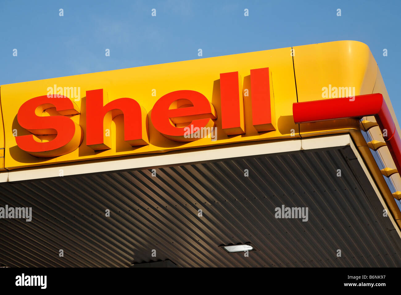 Shell Gas Zeichen Stockfotos und -bilder Kaufen - Alamy