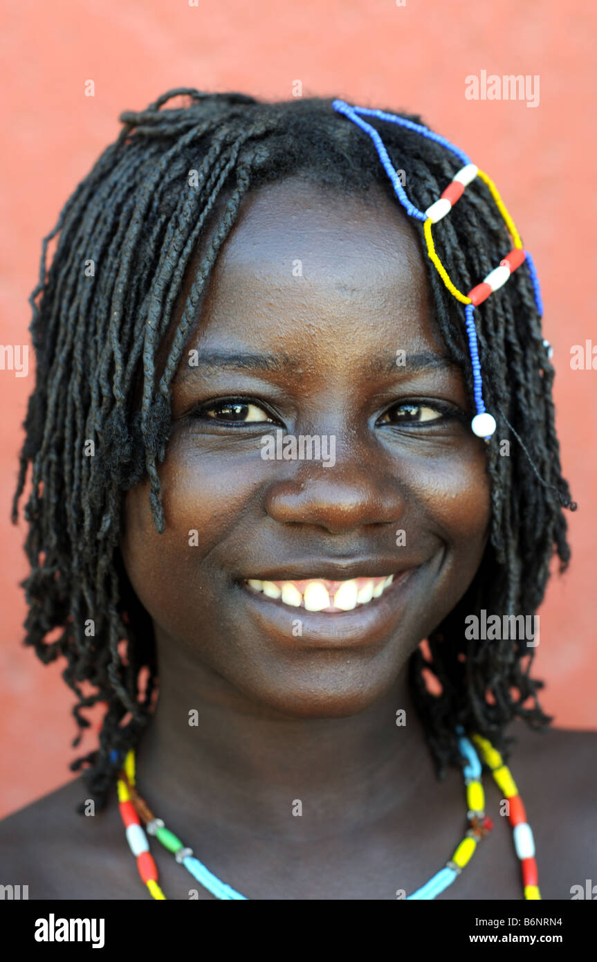 Zemba Tribe Girl Stockfotos und -bilder Kaufen - Alamy