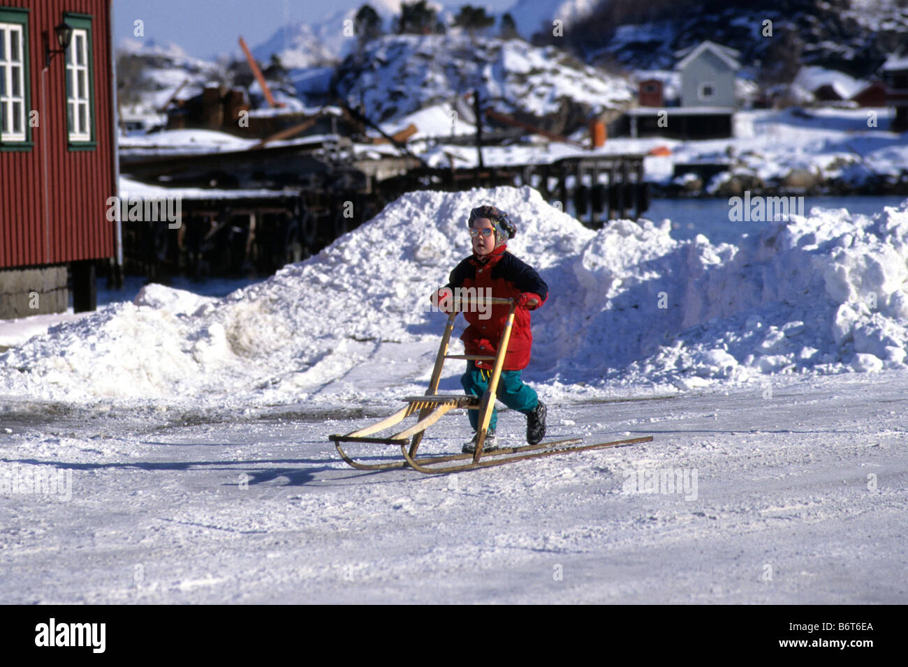 Schlitten norwegisch -Fotos und -Bildmaterial in hoher Auflösung – Alamy