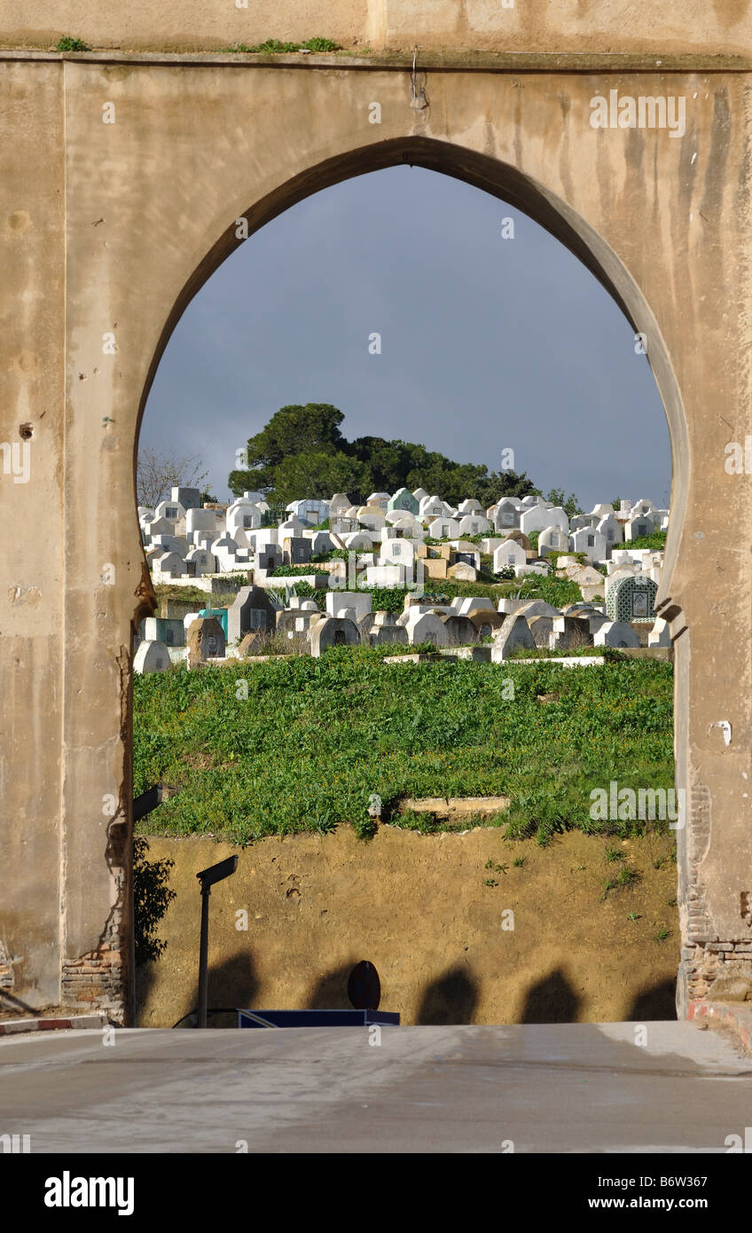 Mittelalterliches stadttor -Fotos und -Bildmaterial in hoher Auflösung – Alamy