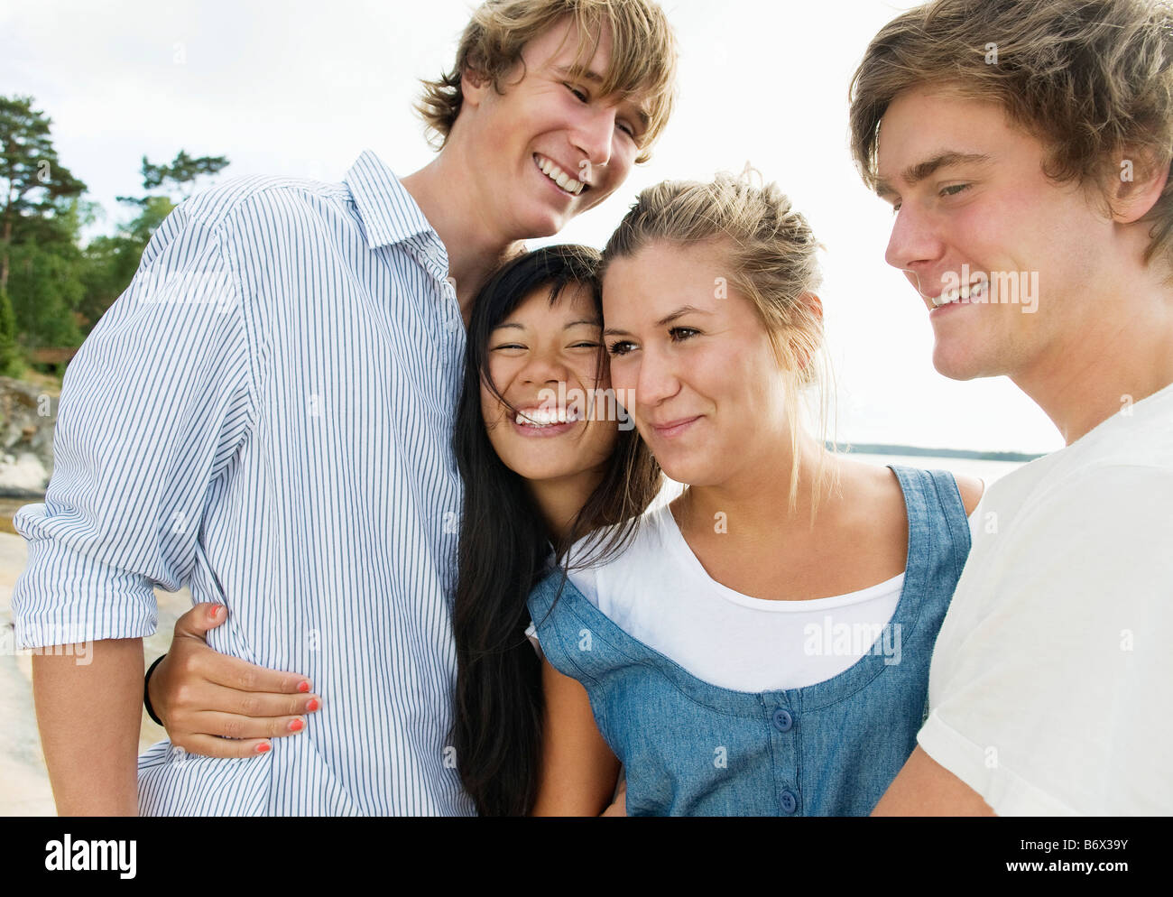 Two guys -Fotos und -Bildmaterial in hoher Auflösung – Alamy