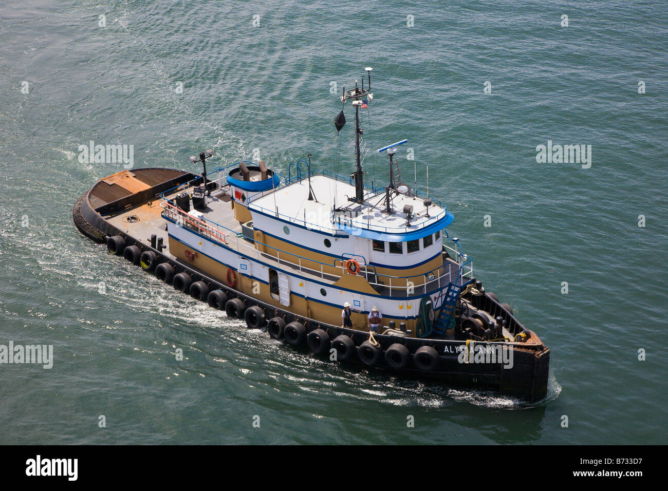 Kreuzfahrtschiff schlepper -Fotos und -Bildmaterial in hoher Auflösung ...