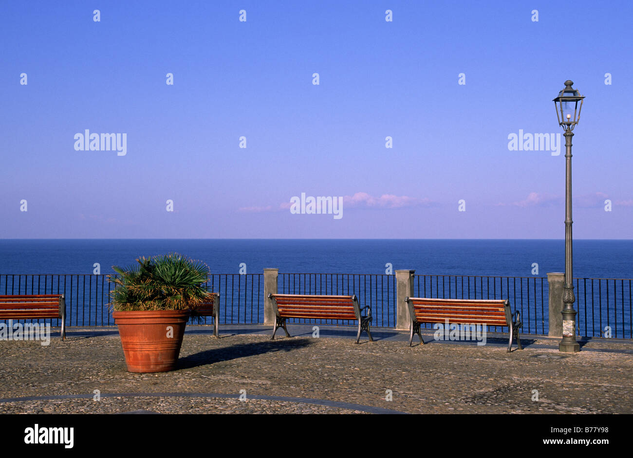 Kalabrien meer -Fotos und -Bildmaterial in hoher Auflösung – Alamy