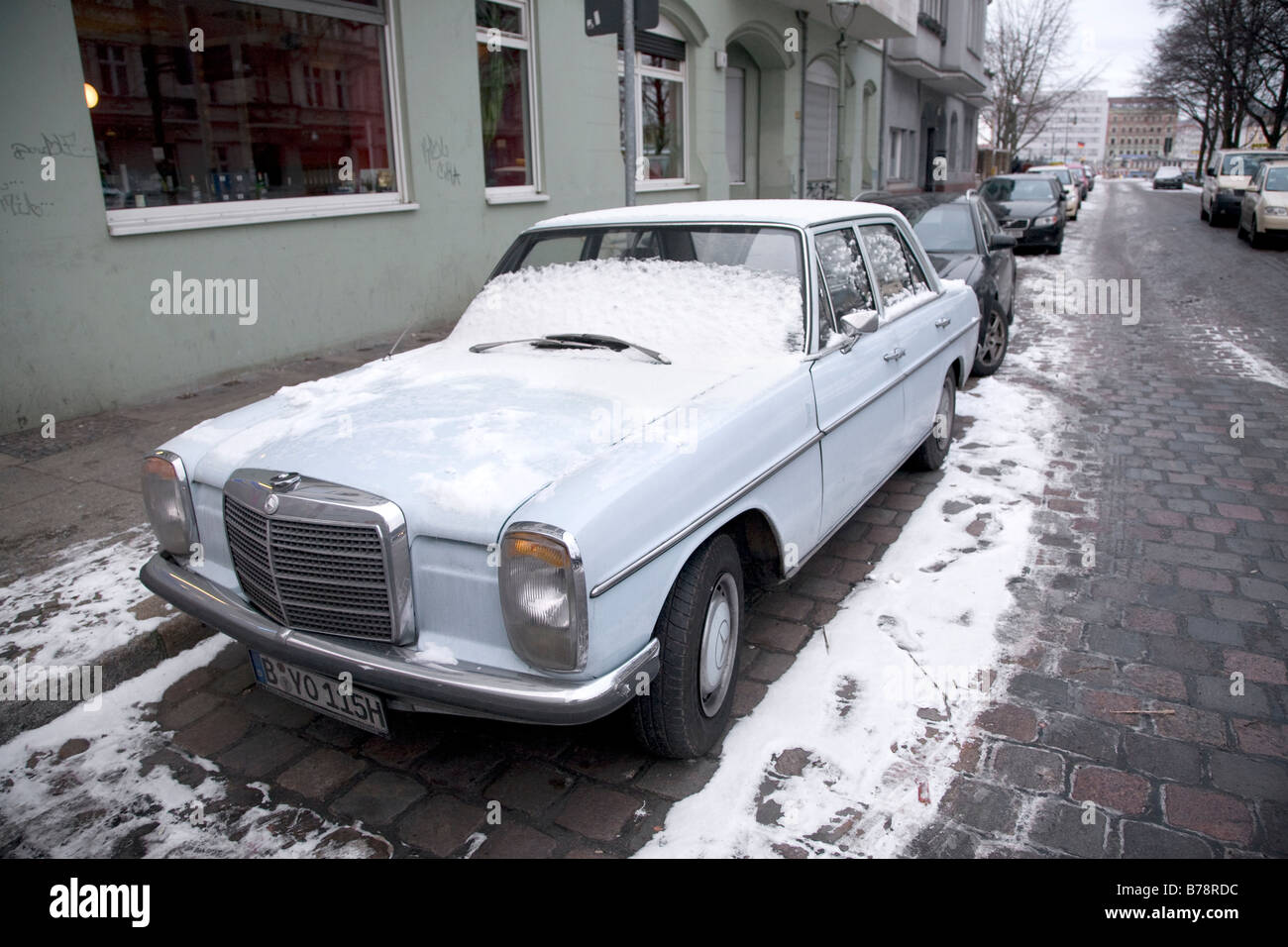 Altes mercedes auto -Fotos und -Bildmaterial in hoher Auflösung – Alamy