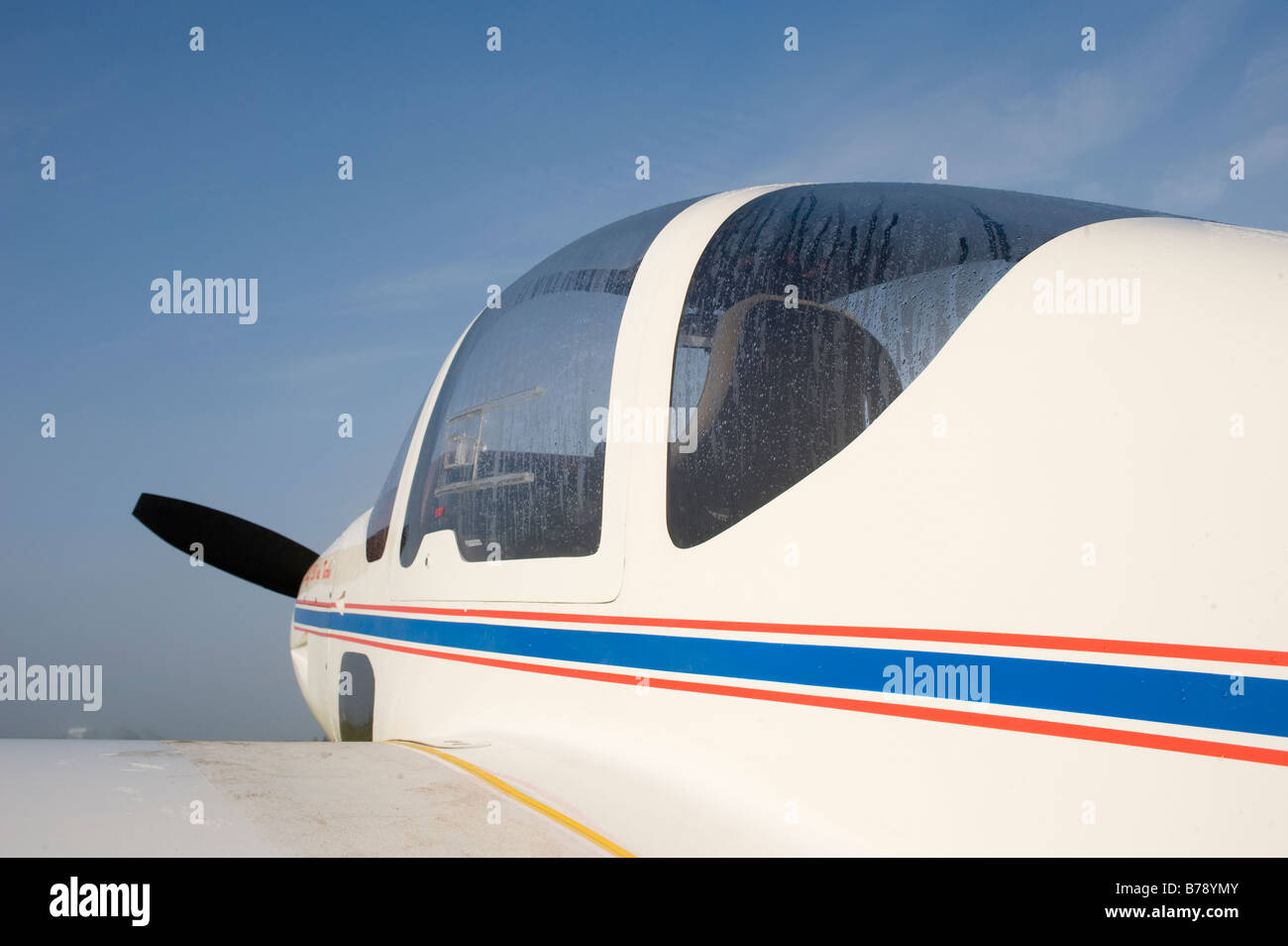 Glider cockpit -Fotos und -Bildmaterial in hoher Auflösung – Alamy