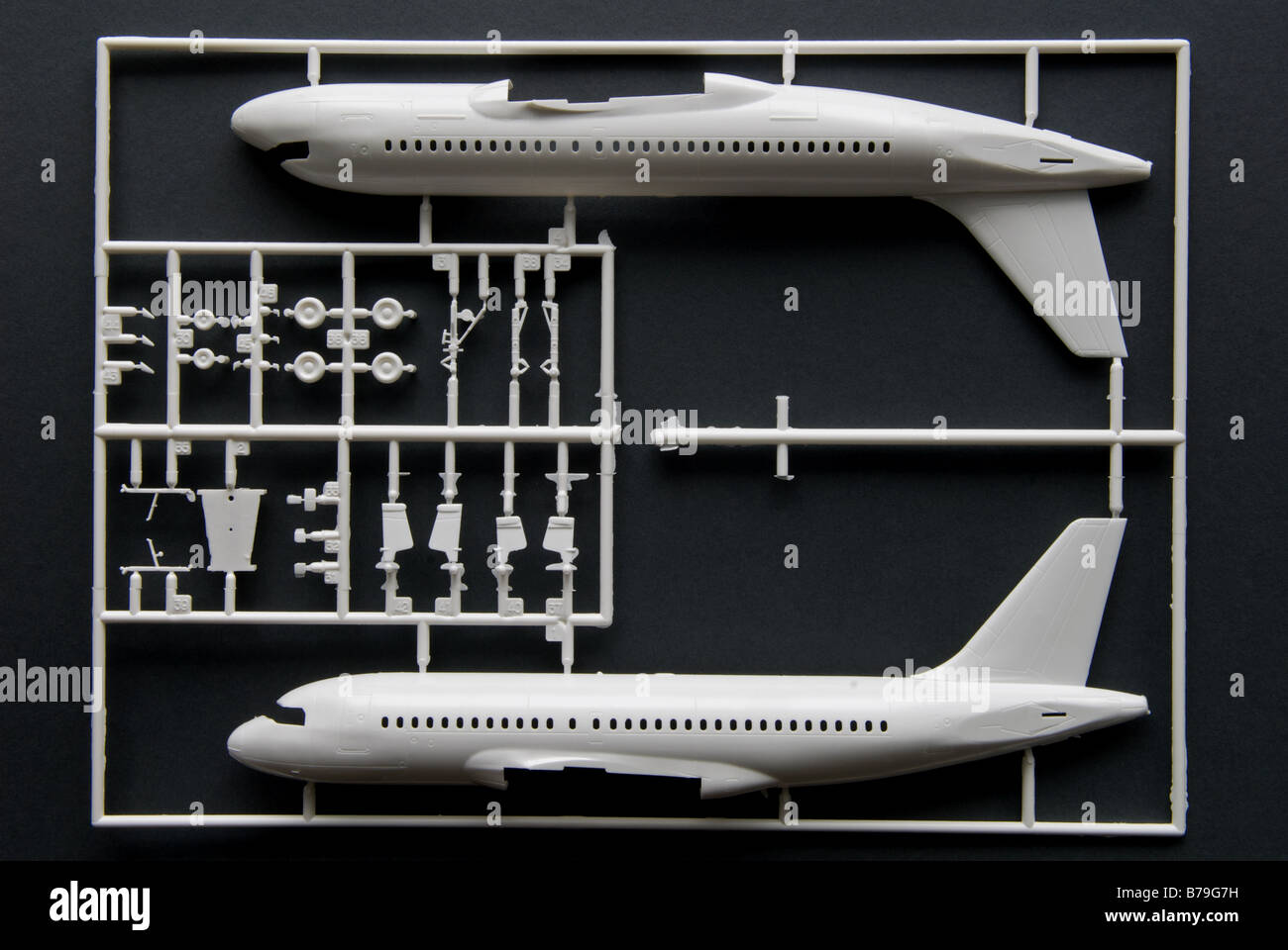 Revell Airbus A319 1: 144 Maßstab Plastik Flugzeug Modellbausatz Stockfotografie - Alamy