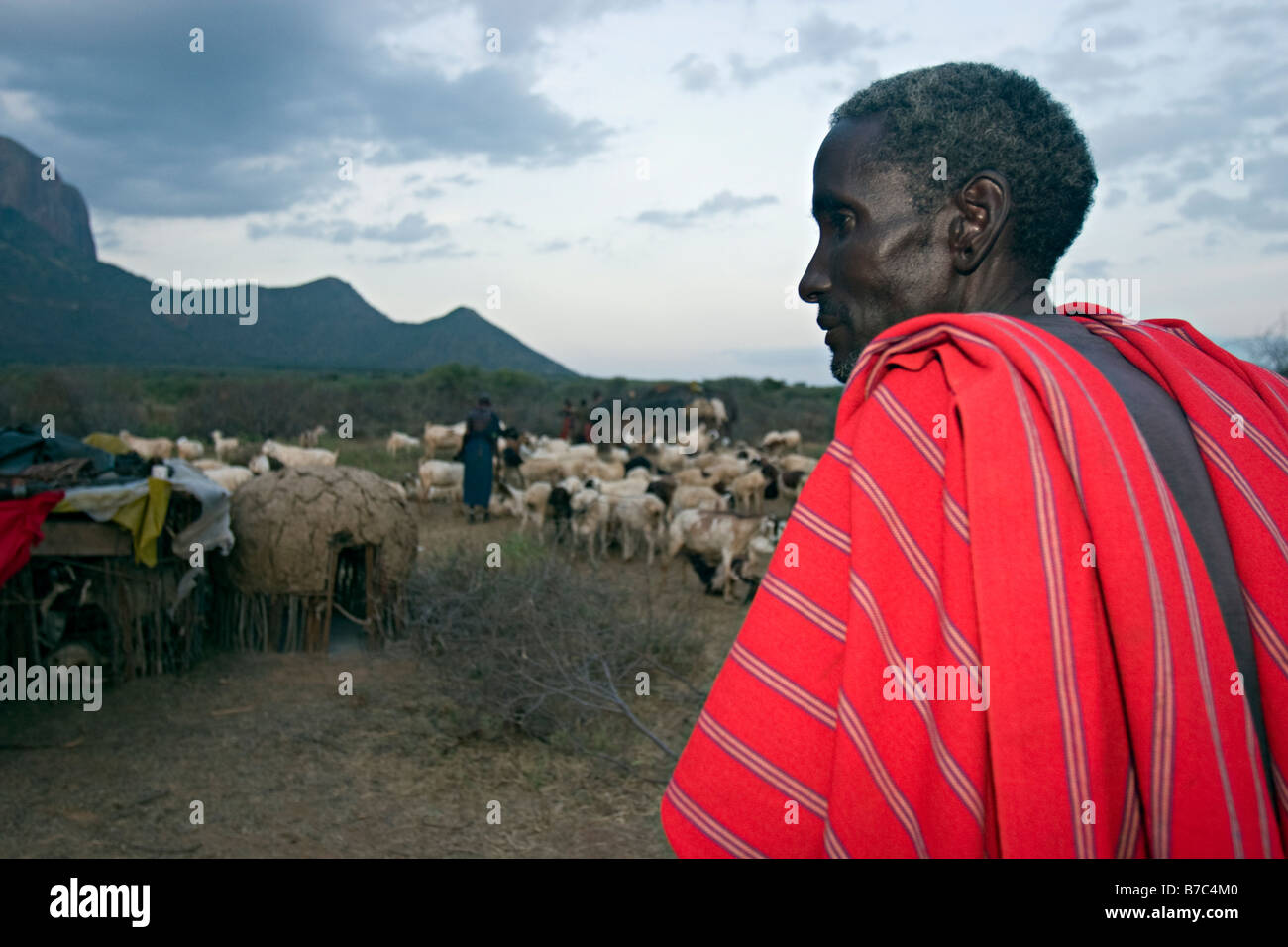 Samburu circumcision ritual -Fotos und -Bildmaterial in hoher Auflösung ...