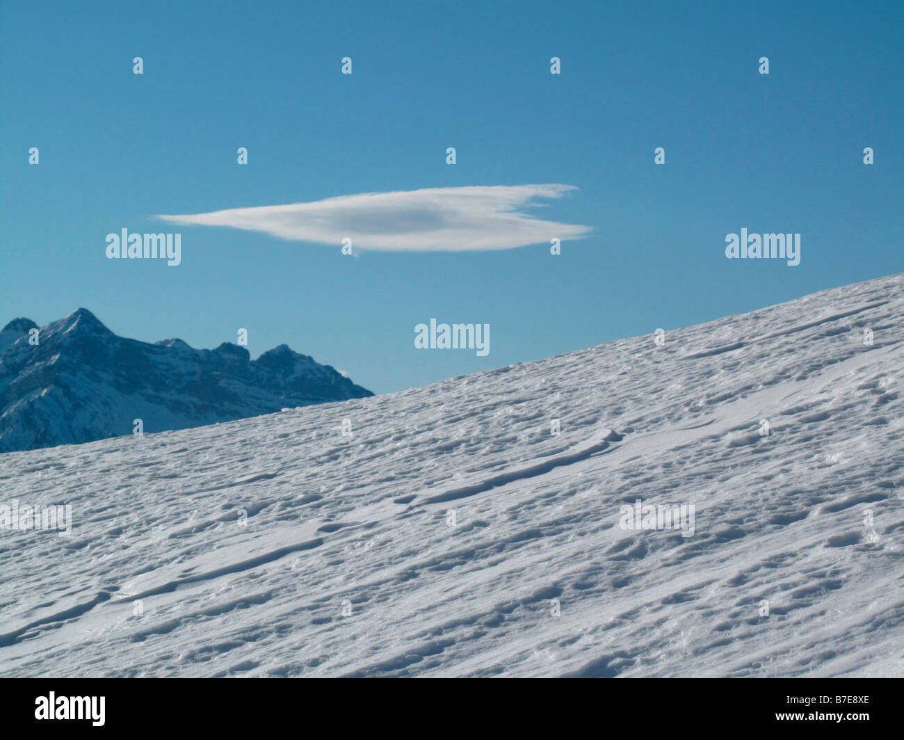 Föhn Wind Wolke Altokumulus Lenticularis Schweizer Alpen der Schweiz ...