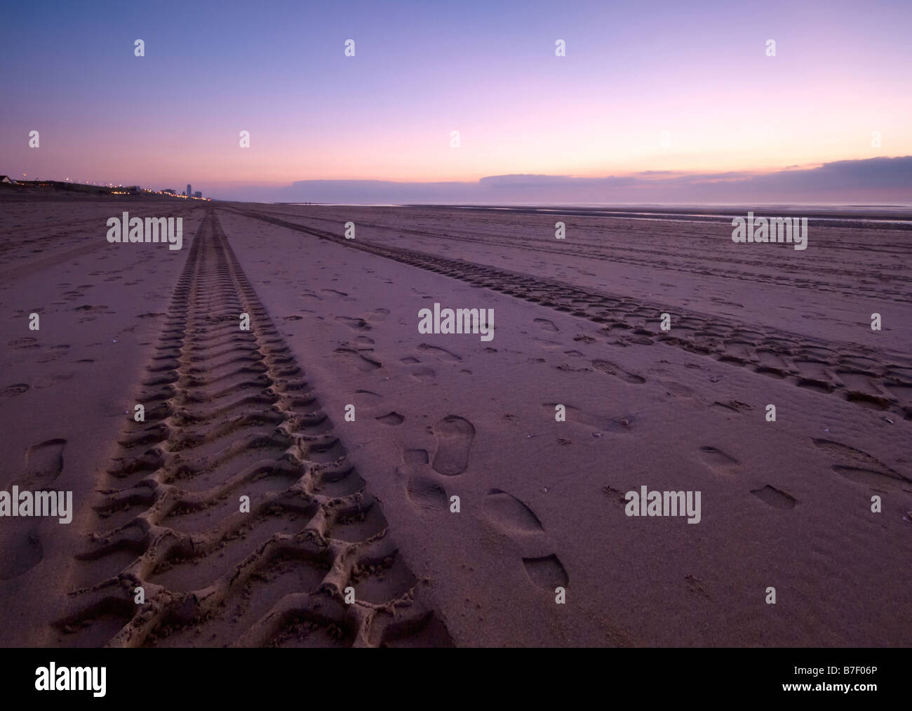 Bunte autospuren Stockfotos und -bilder Kaufen - Alamy