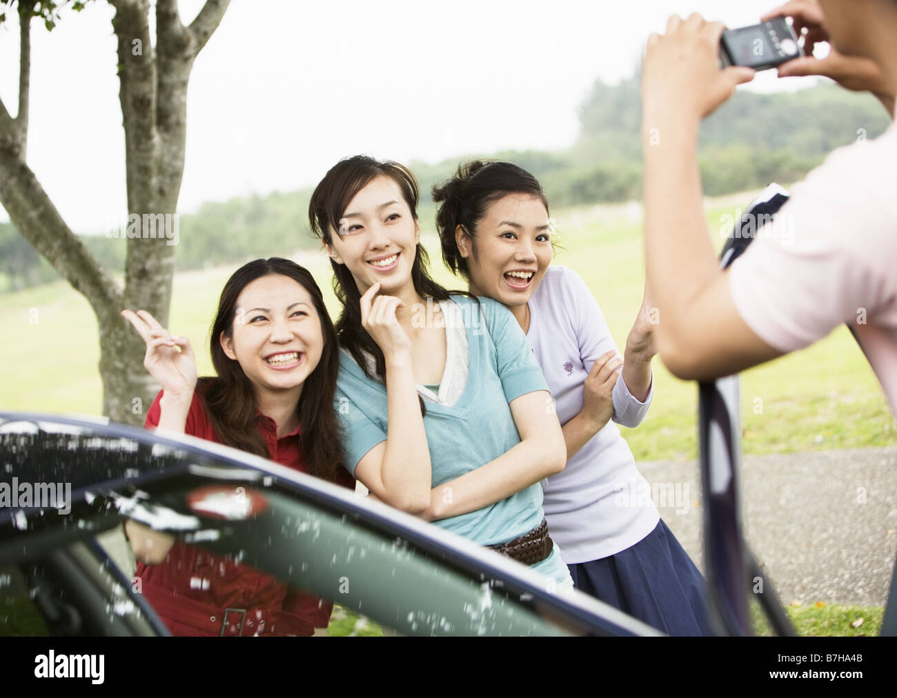 Vier menschen fotos -Fotos und -Bildmaterial in hoher Auflösung – Alamy