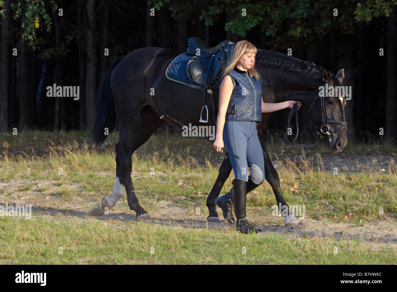 Gehen und reiten -Fotos und -Bildmaterial in hoher Auflösung – Alamy