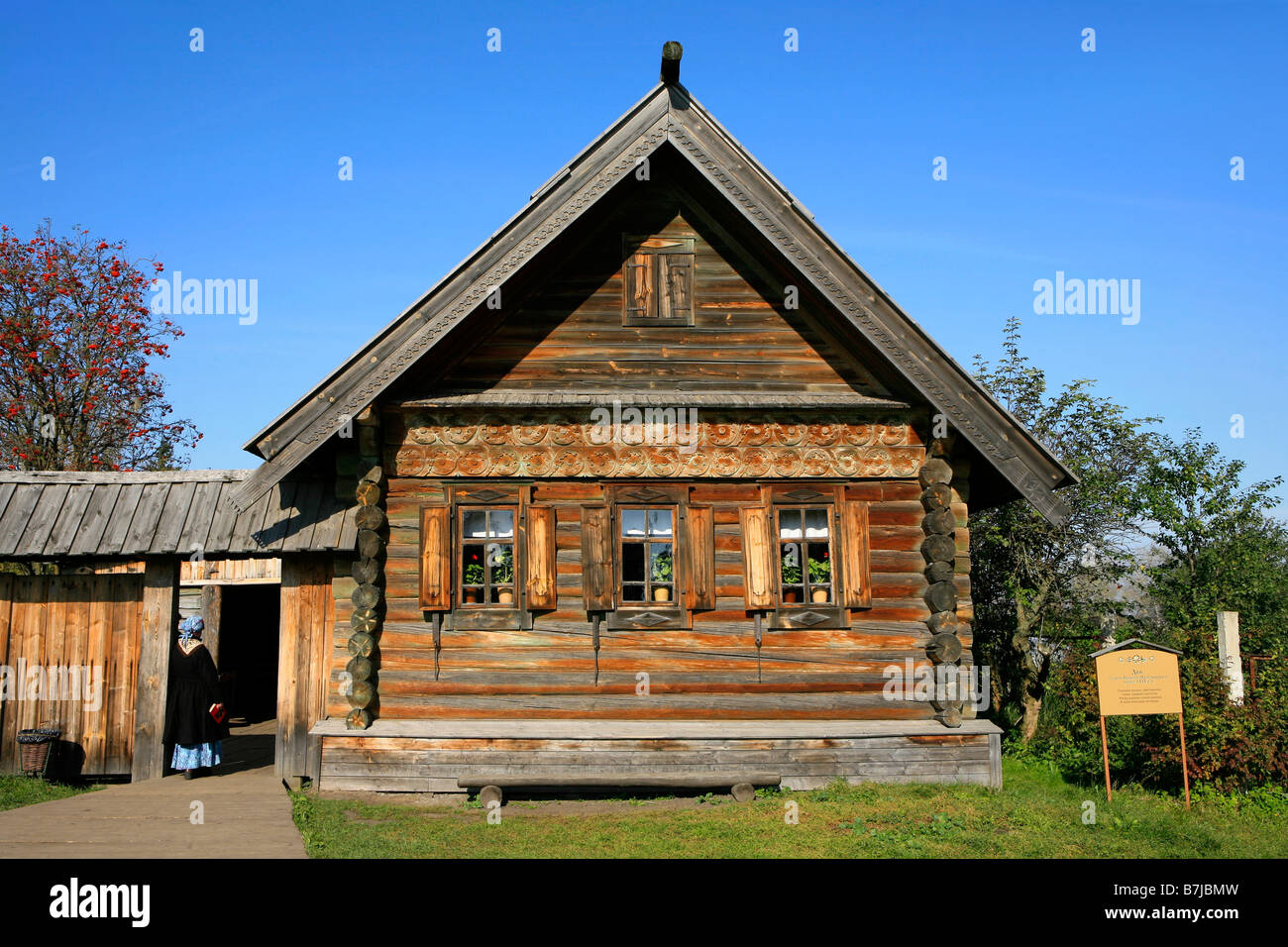 Russian house -Fotos und -Bildmaterial in hoher Auflösung – Alamy