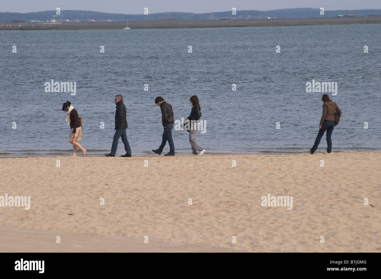 Strand mit Menschen Arcachon Bordeaux Frankreich Stockfotografie - Alamy