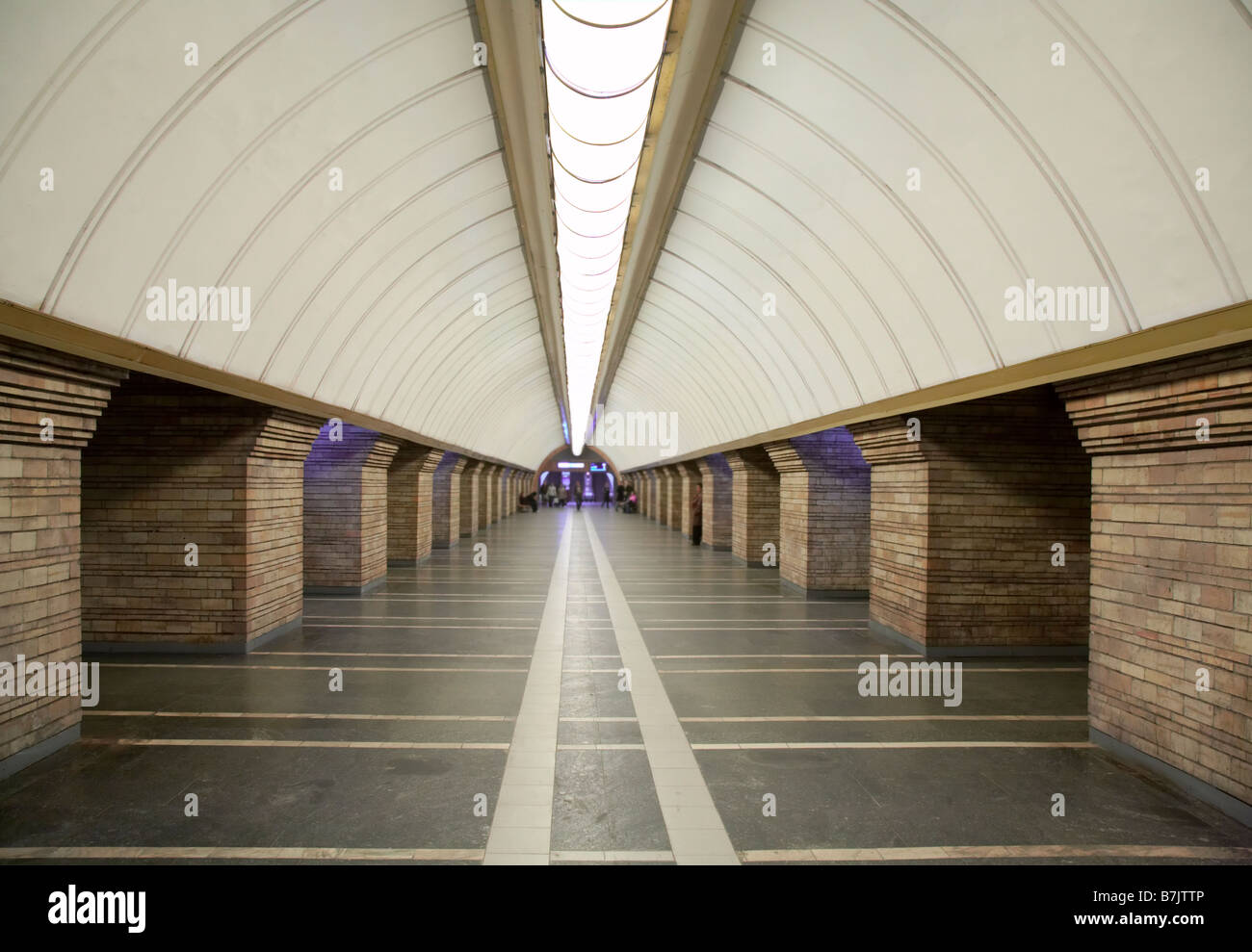 Stadt Kiew Metro-station (Ukraine) alle Gesichter unkenntlich ...