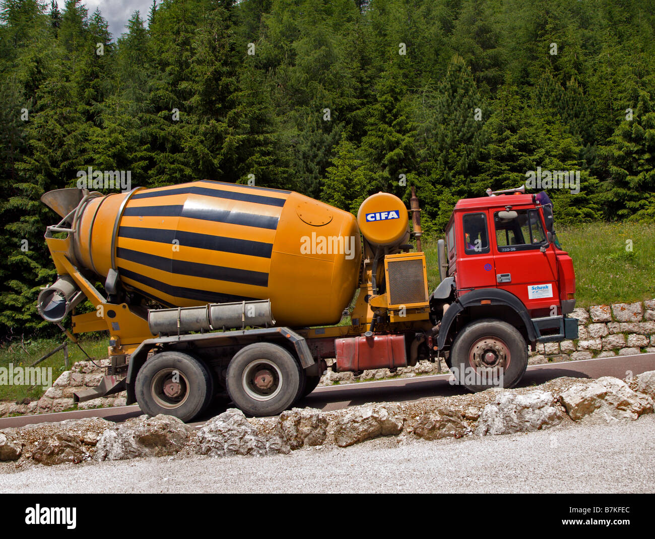 Lkw Zement Stockfotos und -bilder Kaufen - Alamy