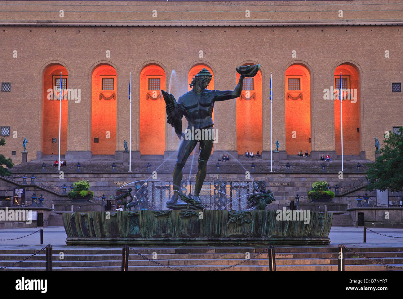 Schweden, Göteborg, Gotaplatsen, Statue von Carl Milles Poseidon vor ...