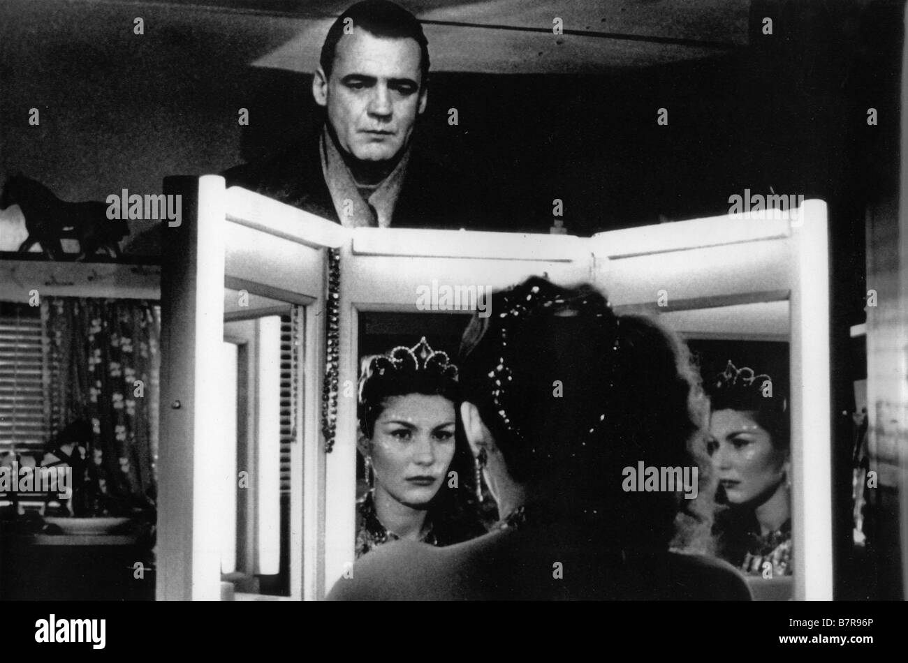 Engel zimmer Schwarzweiß-Stockfotos und -bilder - Alamy