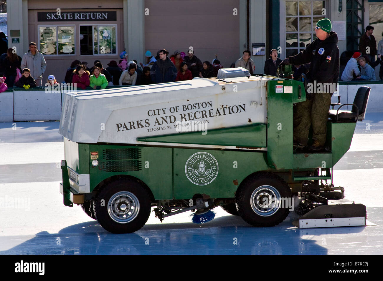 Zamboni machine -Fotos und -Bildmaterial in hoher Auflösung – Alamy