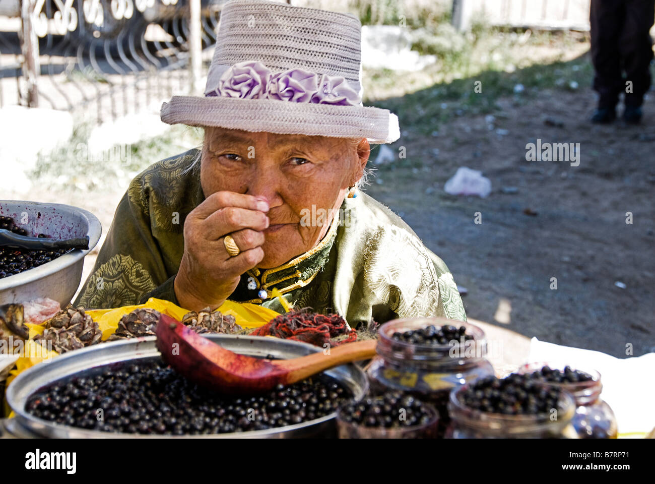 Mongolian people -Fotos und -Bildmaterial in hoher Auflösung – Alamy