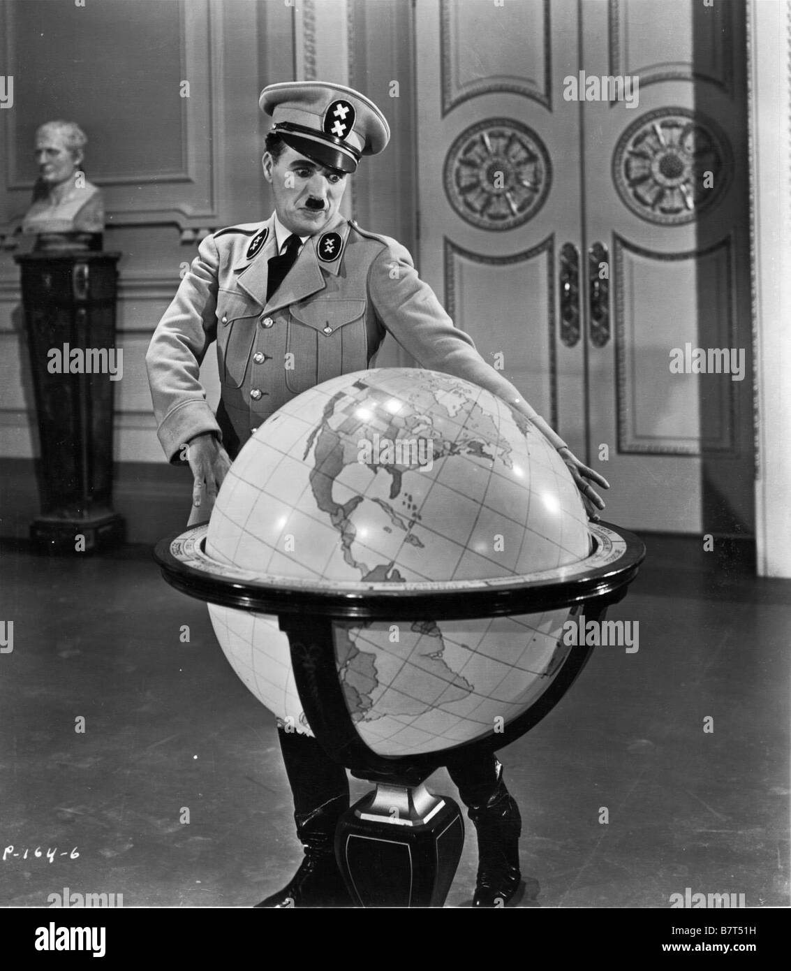 Der große Diktator Jahr: 1940 USA Regie: Charles Chaplin Charlie Chaplin Stockfotografie - Alamy