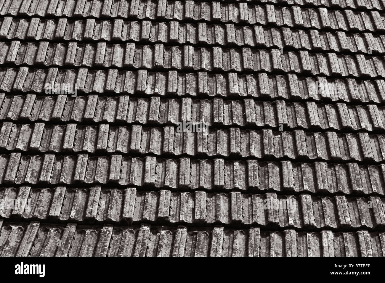 Terrakotta fliesen ziegeldach -Fotos und -Bildmaterial in hoher ...