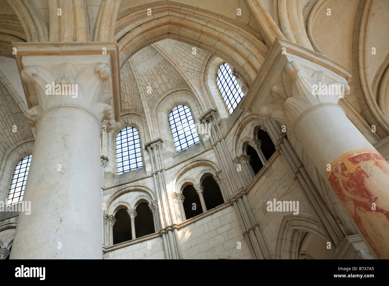 Basilique sainte madeleine -Fotos und -Bildmaterial in hoher Auflösung – Alamy