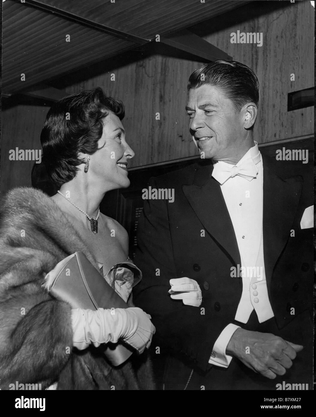 Ronald reagan mit seiner frau -Fotos und -Bildmaterial in hoher ...