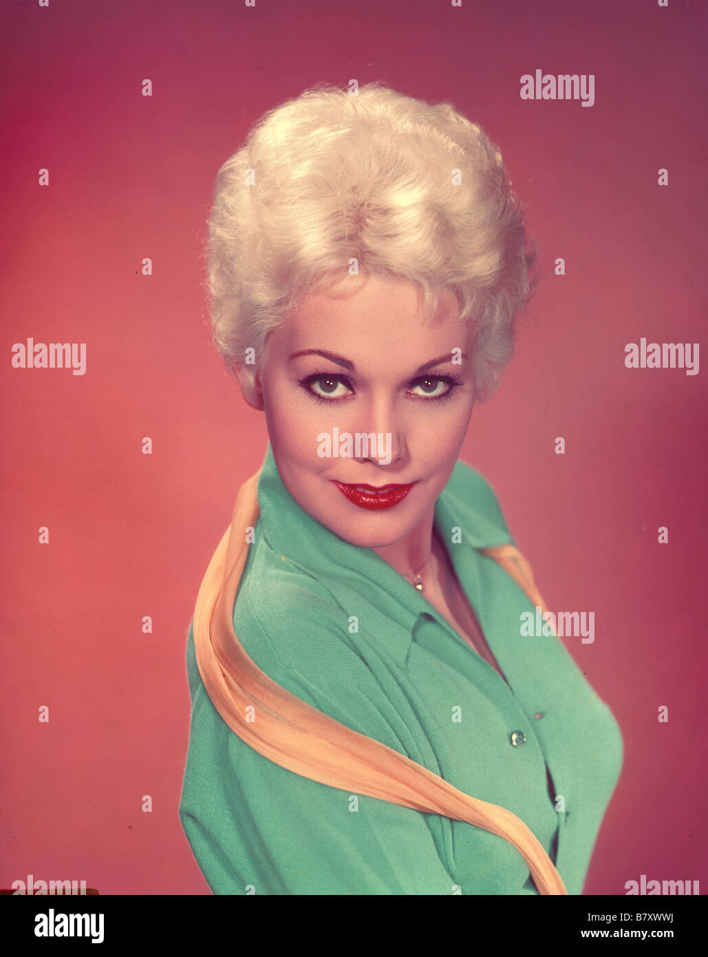 Kim novak kim novak kim -Fotos und -Bildmaterial in hoher Auflösung – Alamy